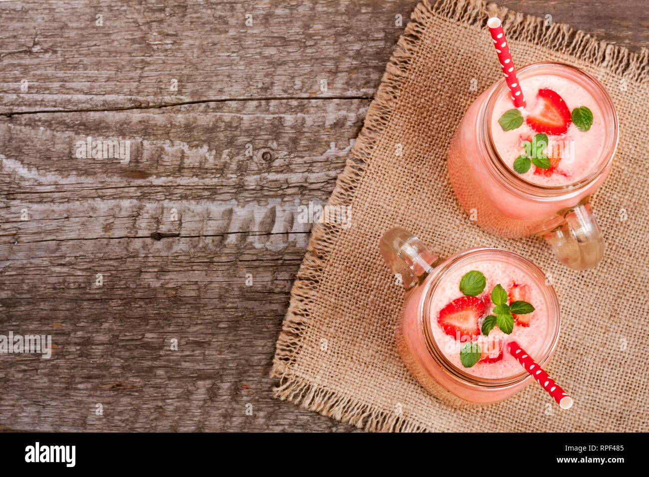 Pink yogurt background hi-res stock photography and images - Alamy