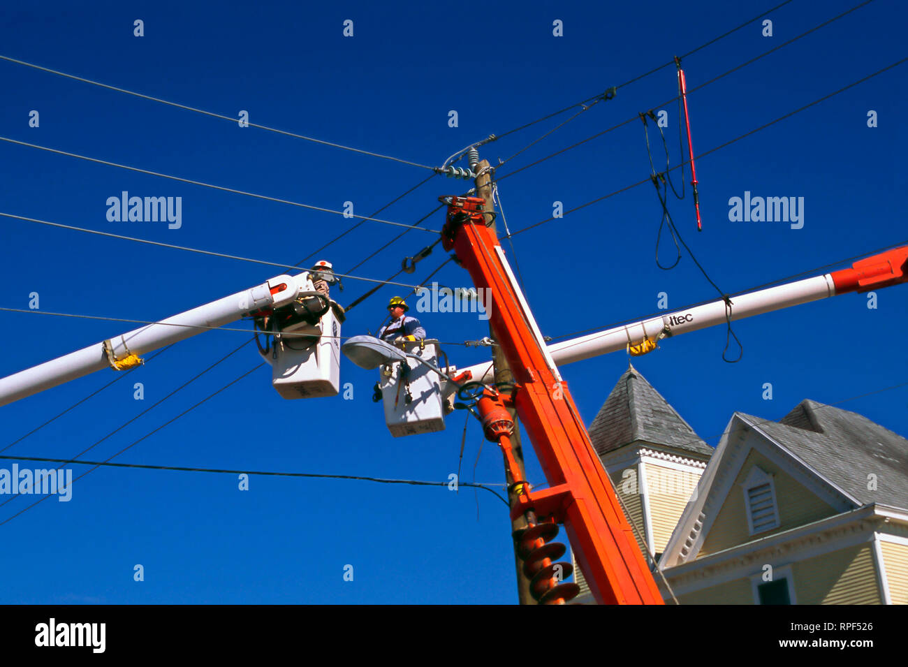 Electric Wires Stock Photos & Electric Wires Stock Images - Alamy