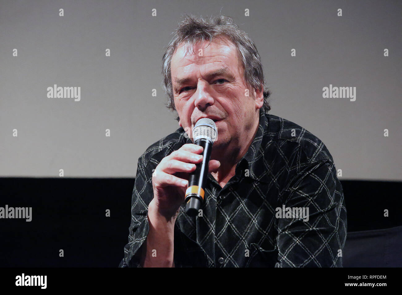 Director neil jordan hi-res stock photography and images - Alamy