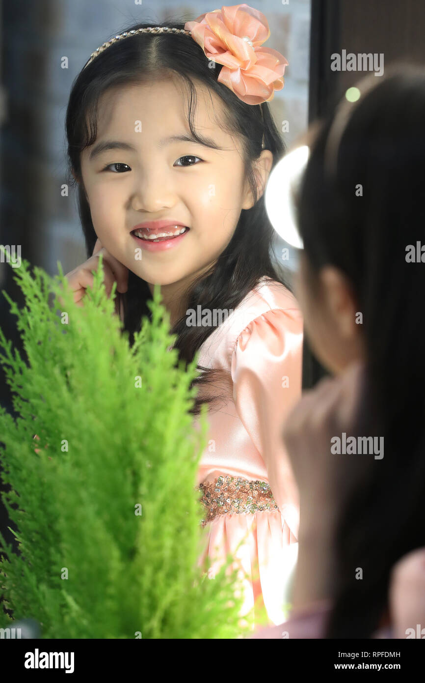 22nd Feb, 2019. S. Korean actress Oh Ah-rin South Korean actress Oh Ah ...