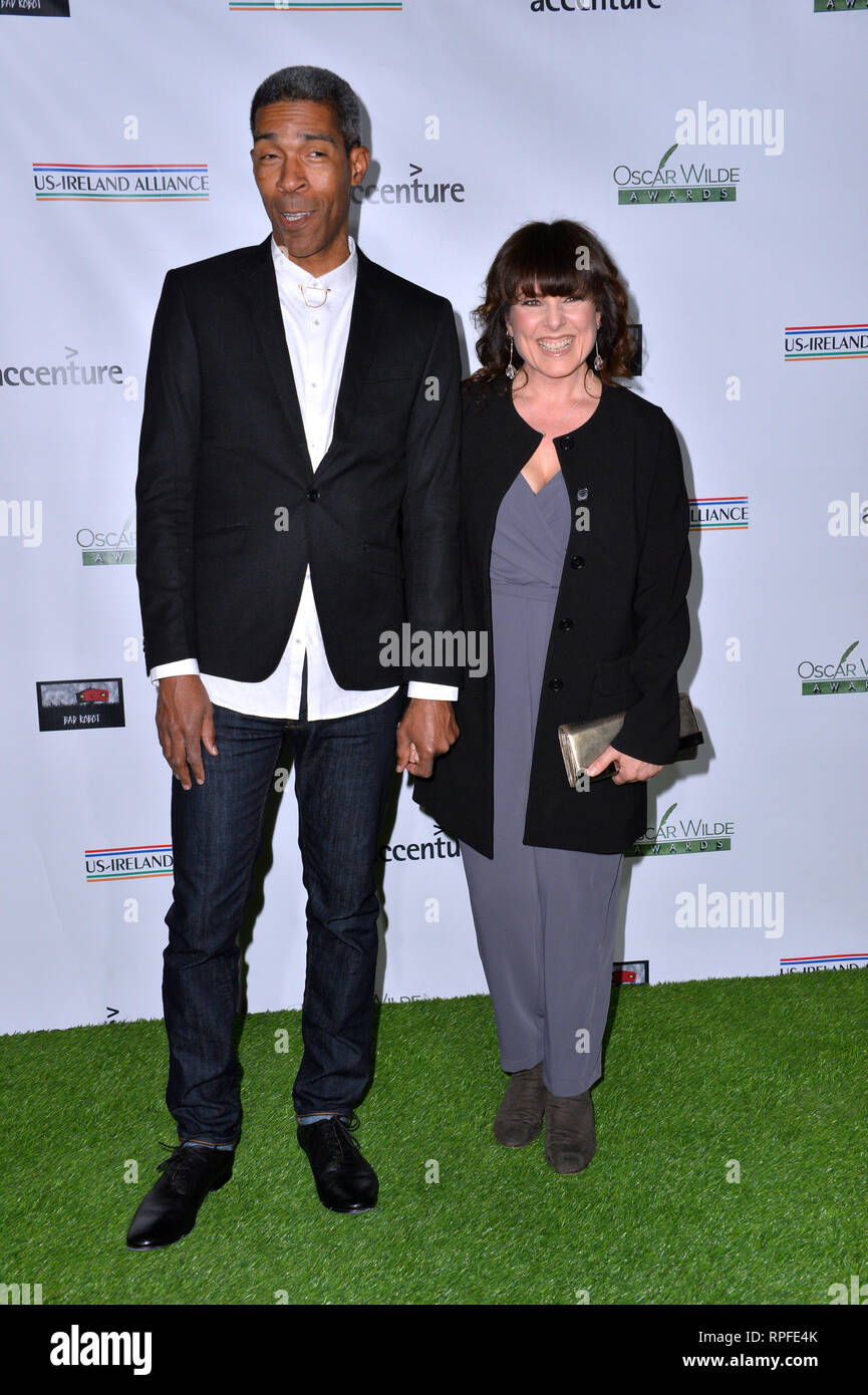 Santa Monica, California, USA. 21st February, 2019. Tara Flynn & Carl ...