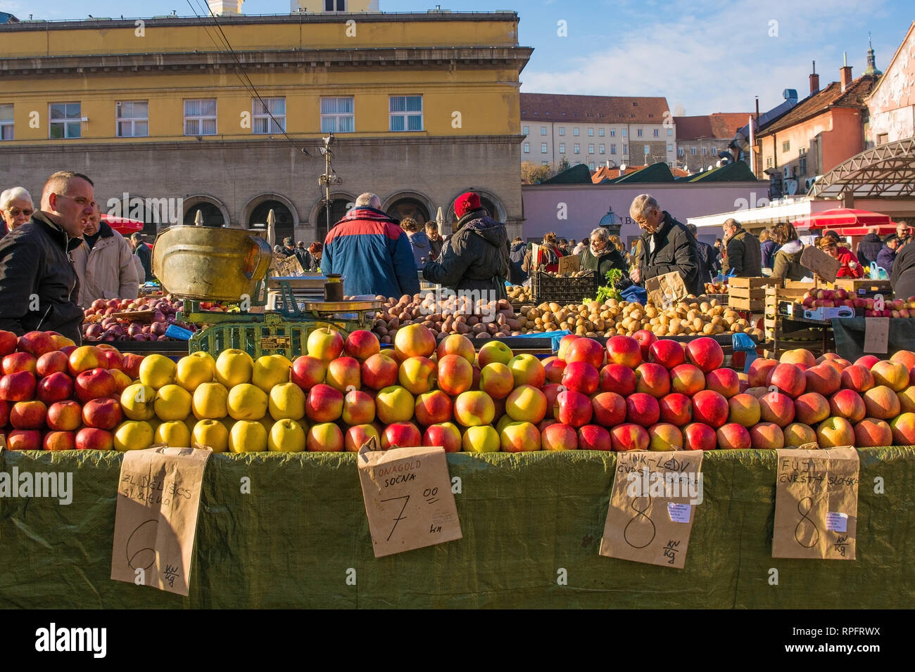 Central market zagreb hi-res stock photography and images - Alamy