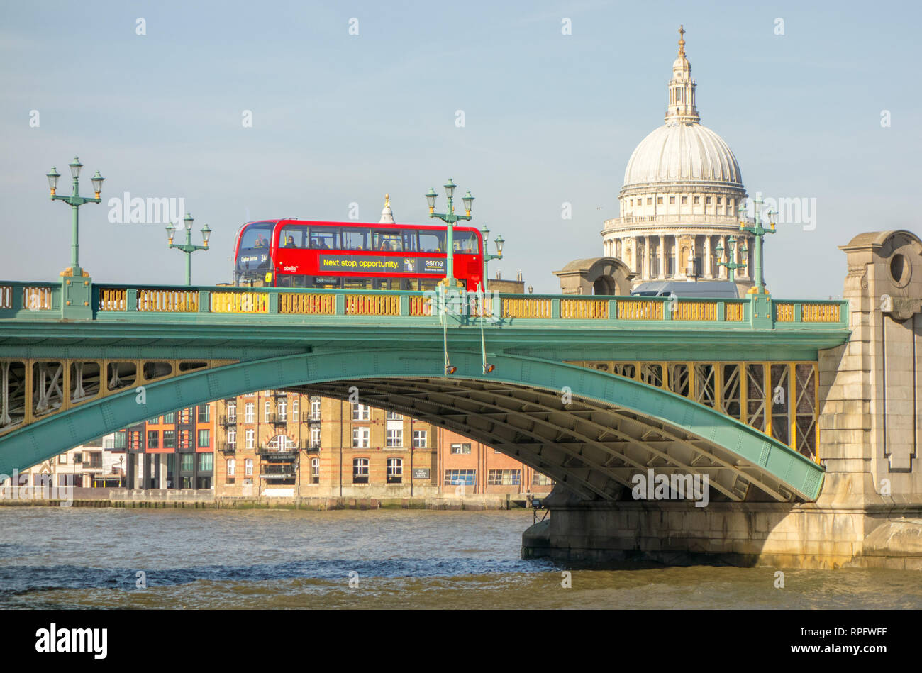 Single decker london bus hi-res stock photography and images - Alamy