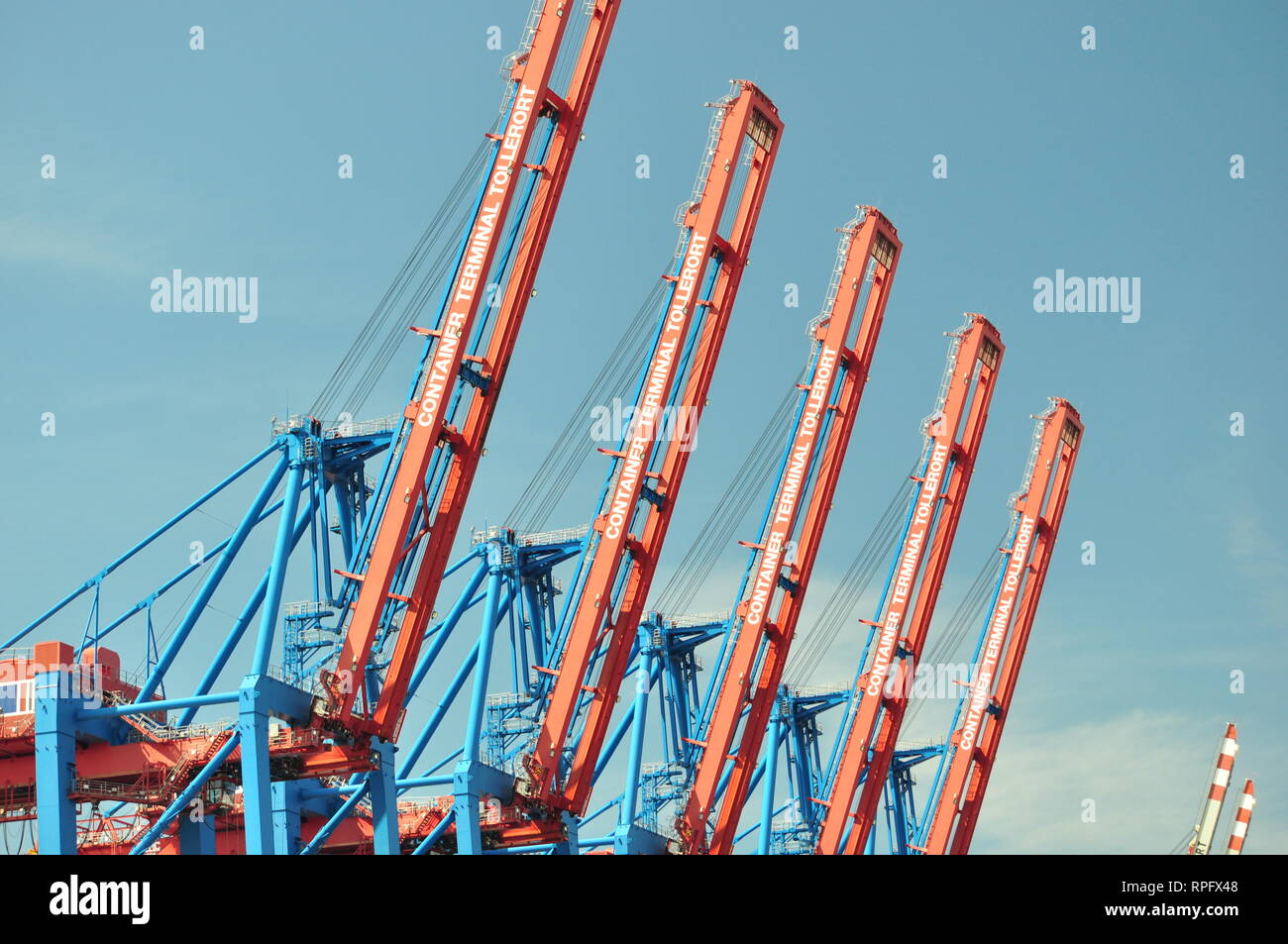 five cranes at hamburg harbour Stock Photo - Alamy