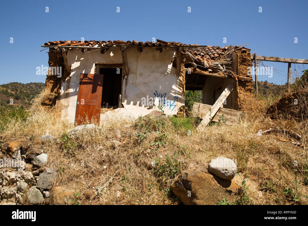Old house in Kakopetria village, Cyprus Stock Photo - Alamy