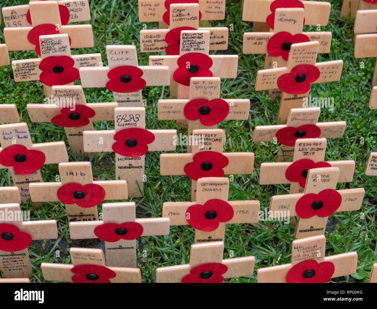 Symbols of fallen soldiers hi-res stock photography and images - Alamy