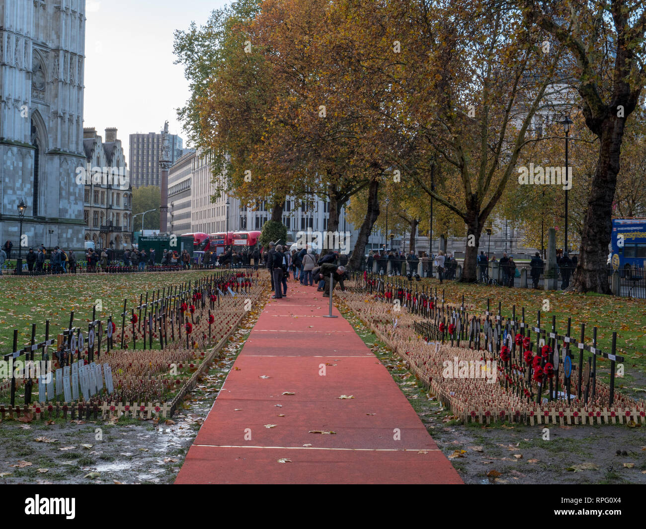Symbols of fallen soldiers hi-res stock photography and images - Alamy