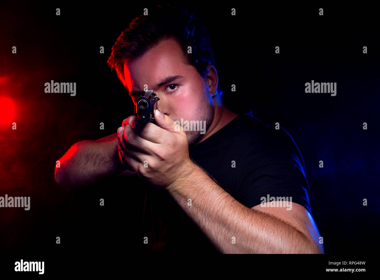 Police Pointing Gun Stock Photos & Police Pointing Gun Stock Images - Alamy