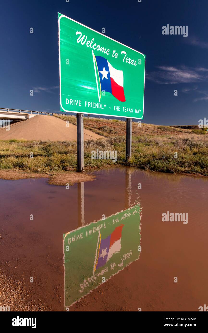 TEXAS, USA, Welcome to Texas State Sign Stock Photo - Alamy