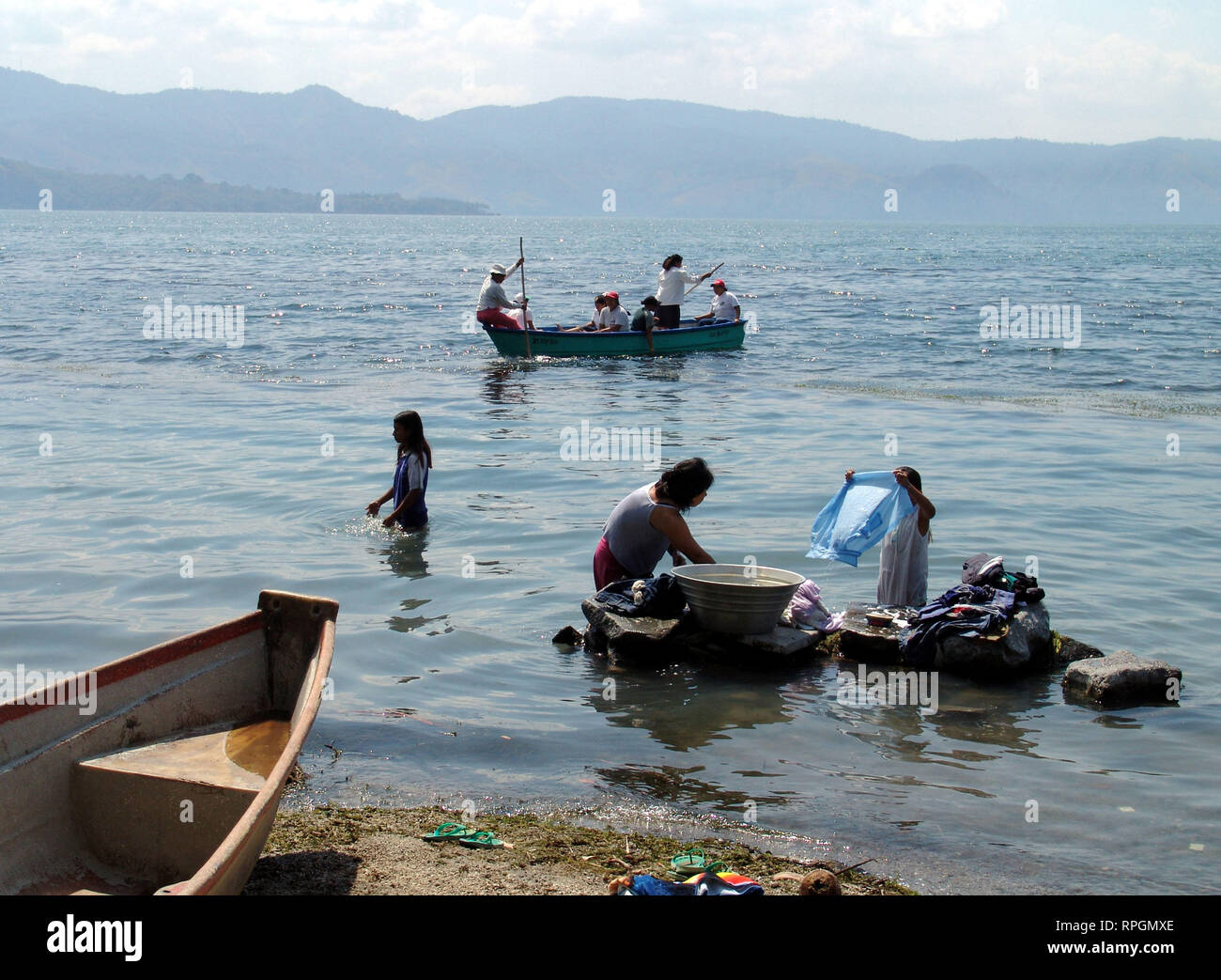 EL SALVADOR Lake Llopango Stock Photo - Alamy