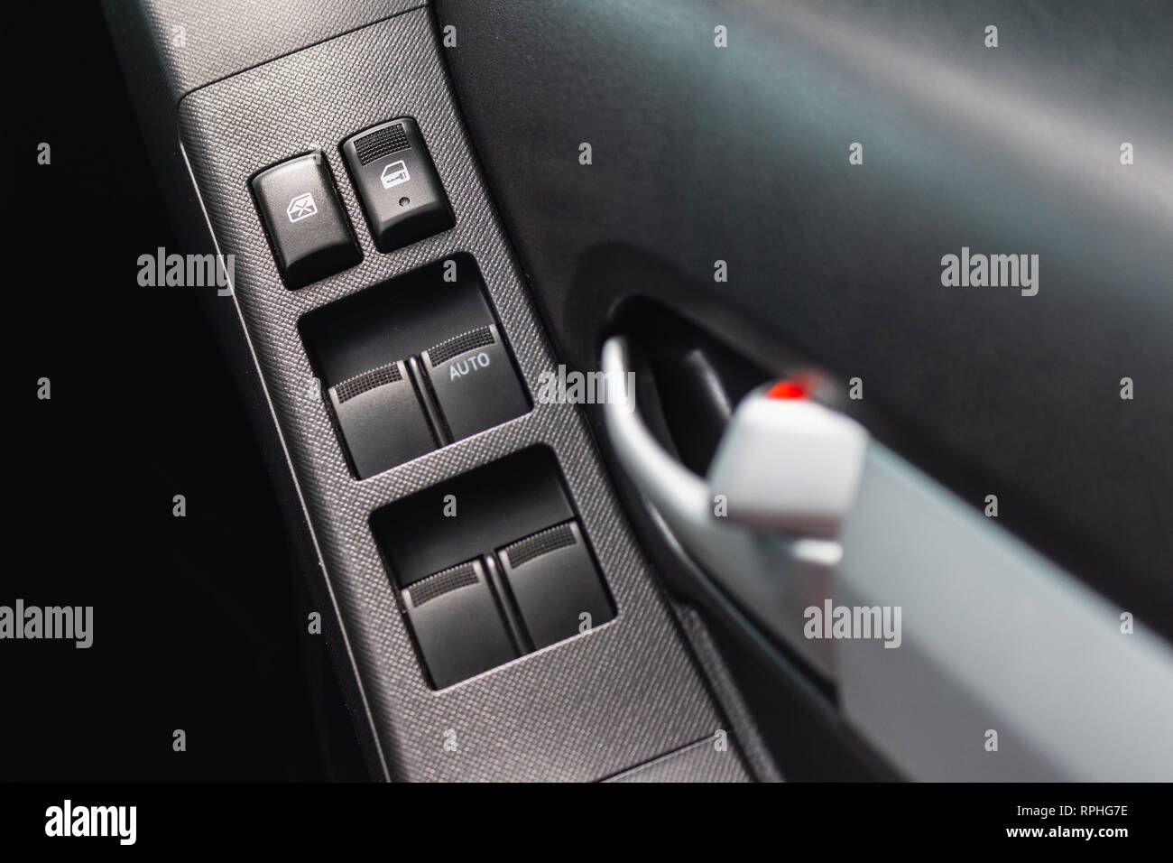 Press the button to open car door Stock Photo - Alamy