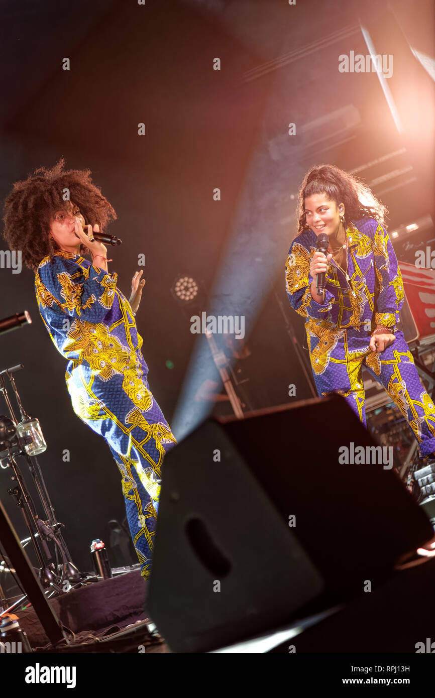 Entertainment ibeyi sisters hi-res stock photography and images - Alamy