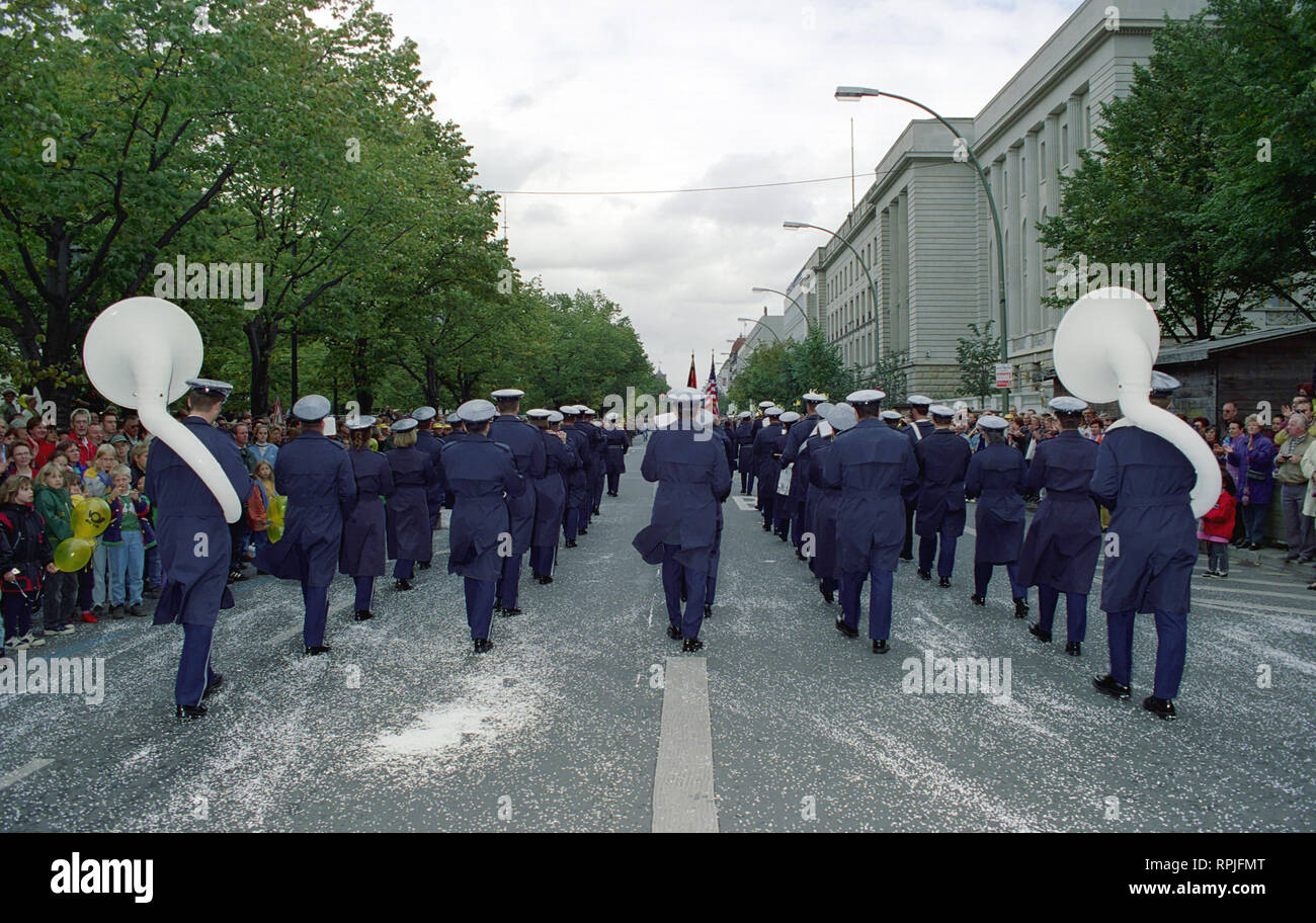 The US Air Force in Europe (USAFE) Band and Honor marches along a ...