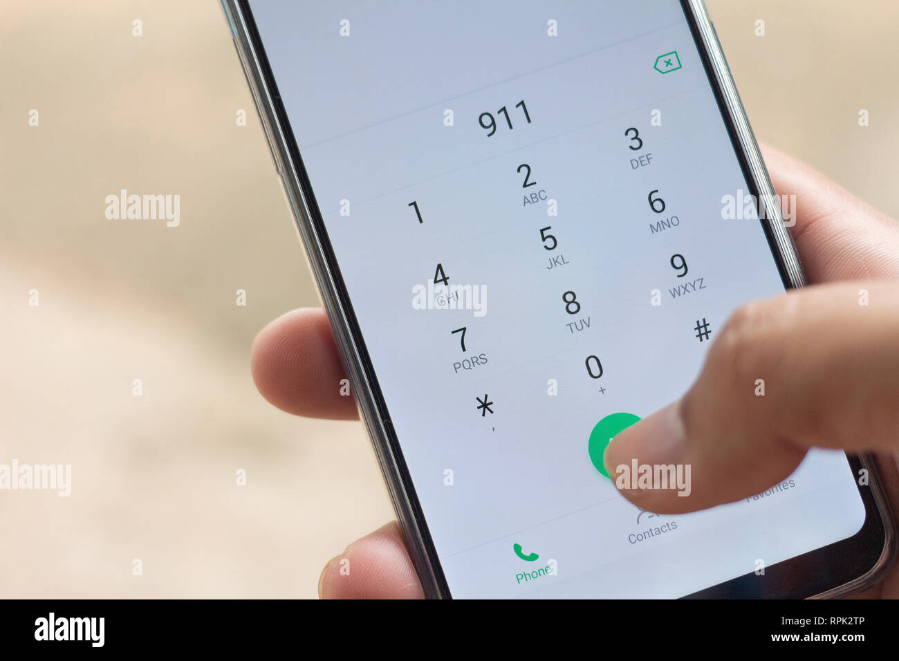 Emergency and urgency, dialing 911 on smartphone screen Stock Photo - Alamy