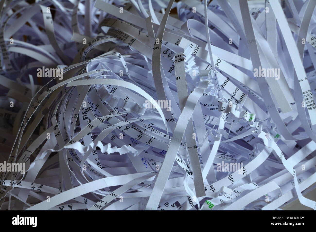 Shredded paper texture hi-res stock photography and images - Alamy