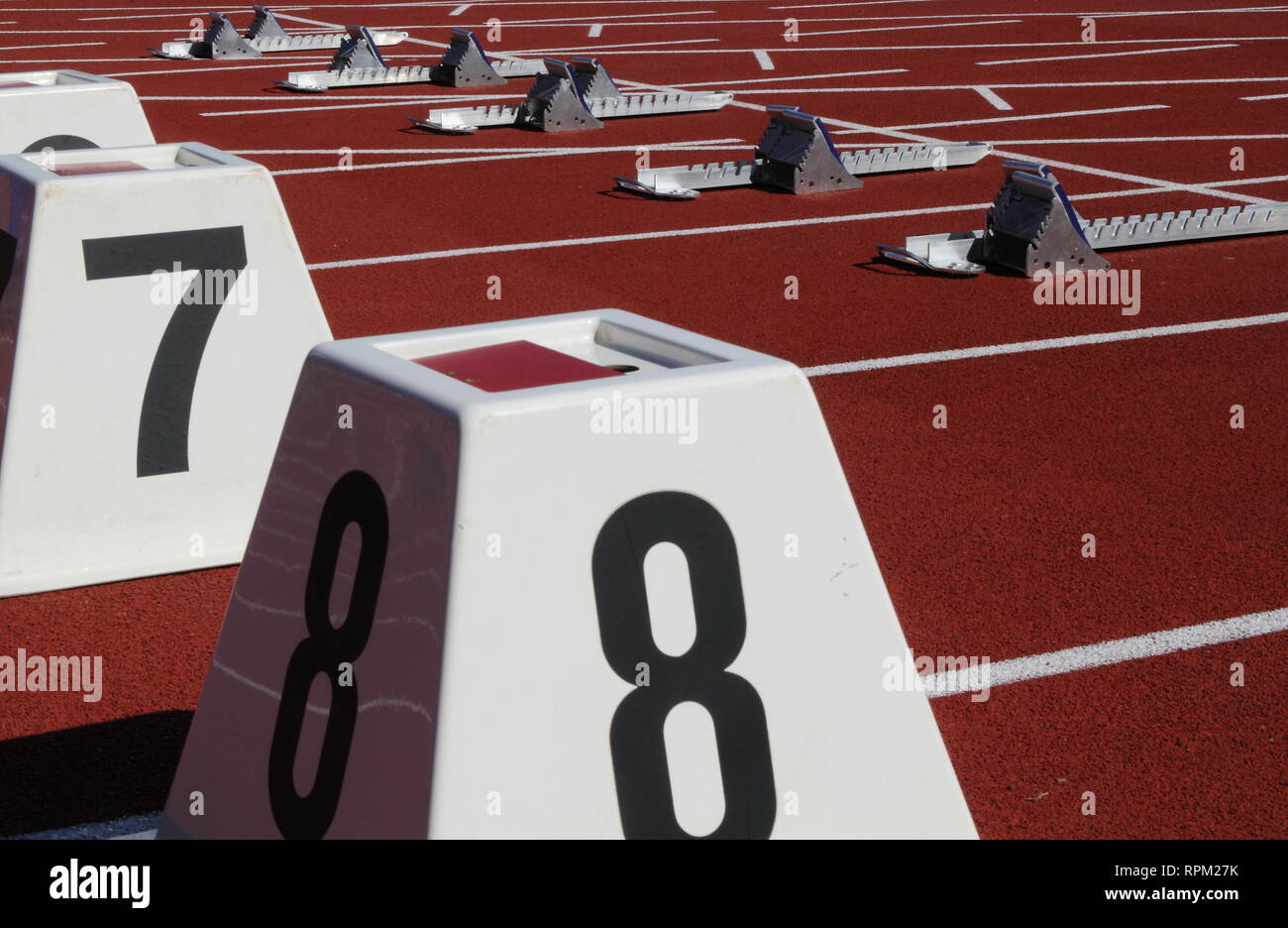 Sprint and hurdling hi-res stock photography and images - Alamy