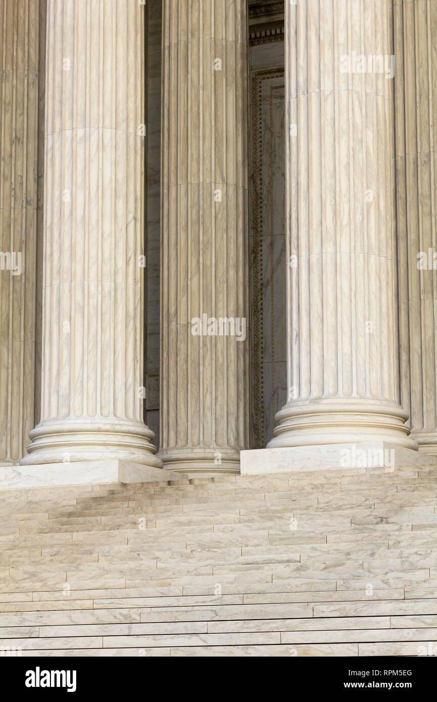 Front Steps and Columns of the Supreme Court Stock Photo - Alamy