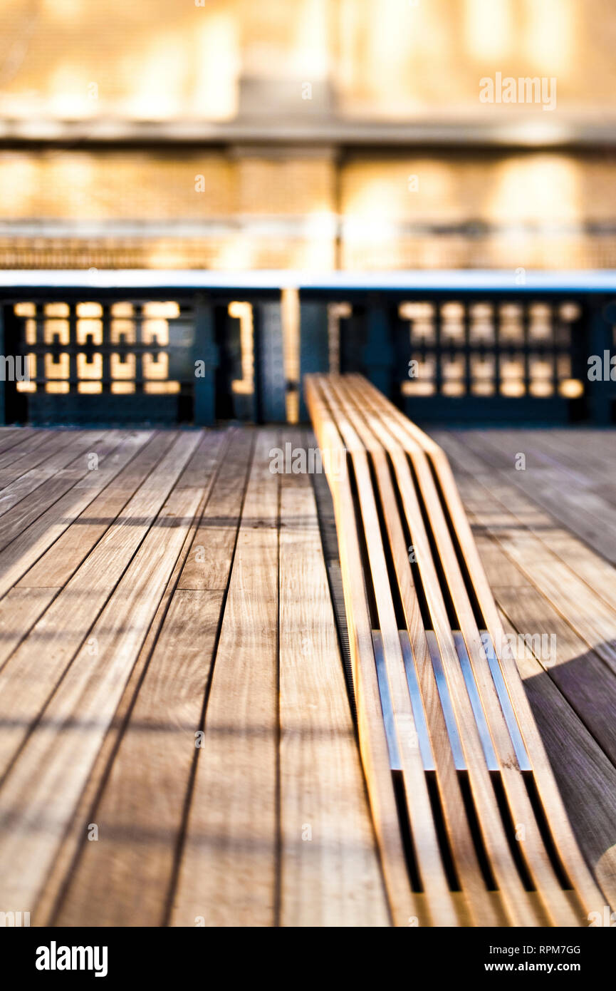 Benches at The High Line Park Stock Photo - Alamy