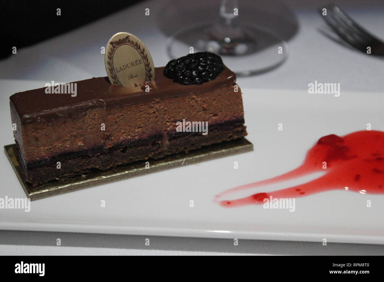 Emirates airline food hi-res stock photography and images - Alamy