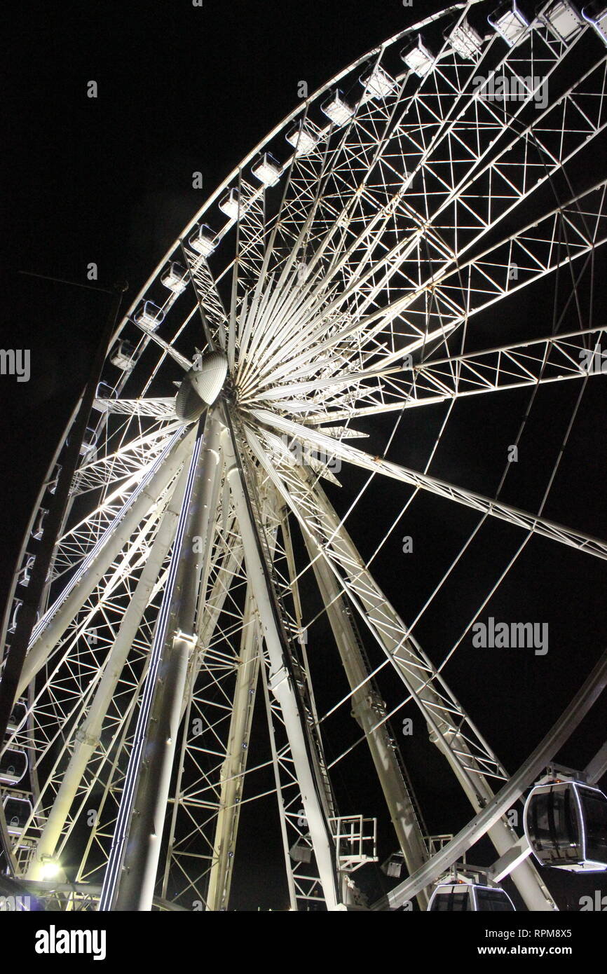 Wheel of Liverpool at night Stock Photo - Alamy