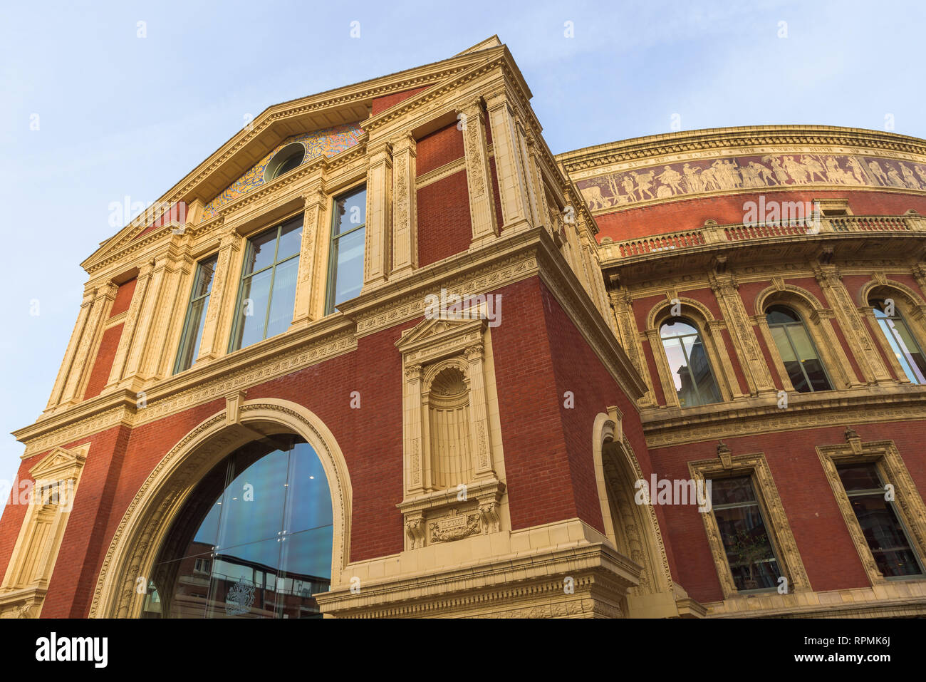 The Royal Albert Hall, a concert hall on the northern edge of South ...