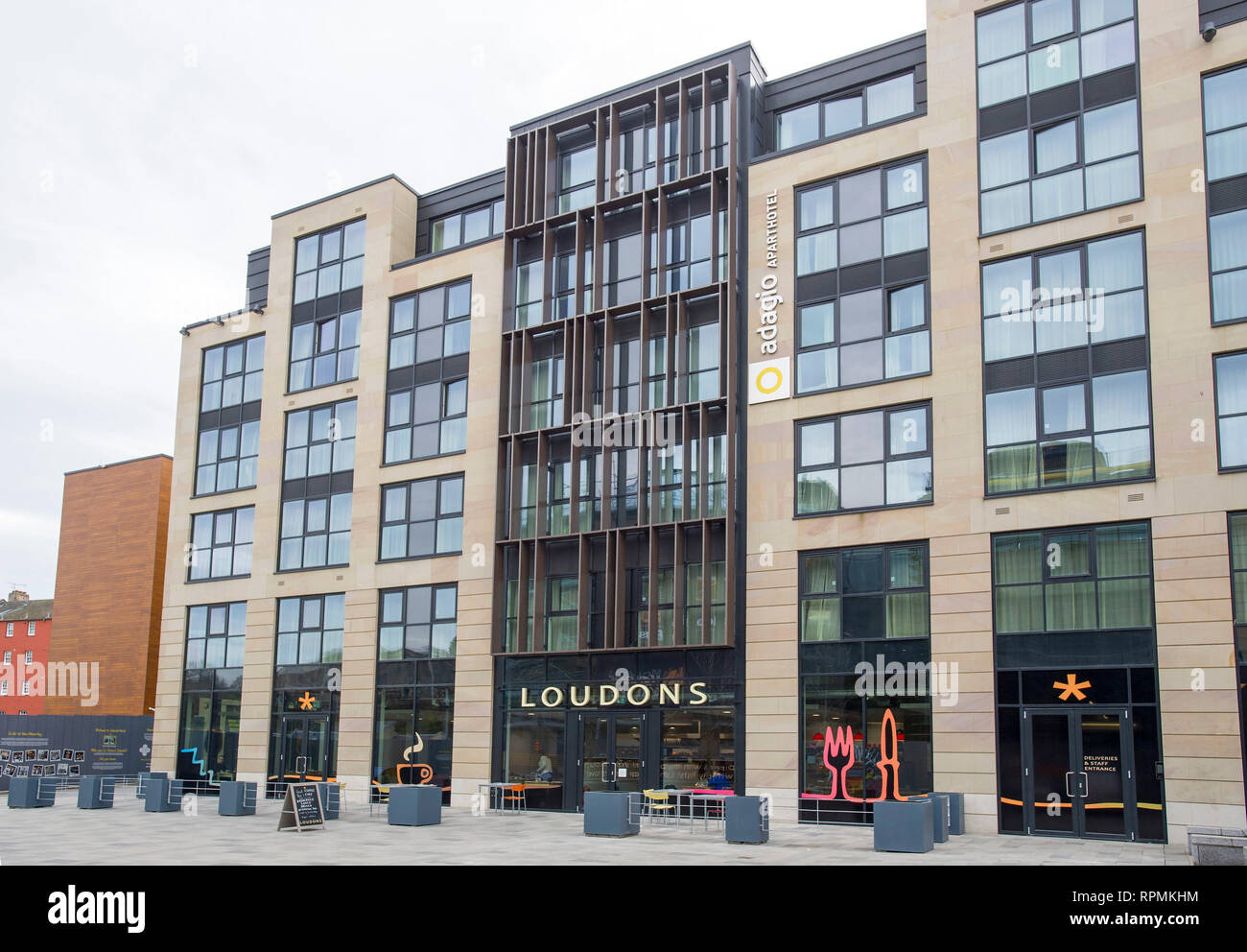 Edinburgh waverley gate hi-res stock photography and images - Alamy