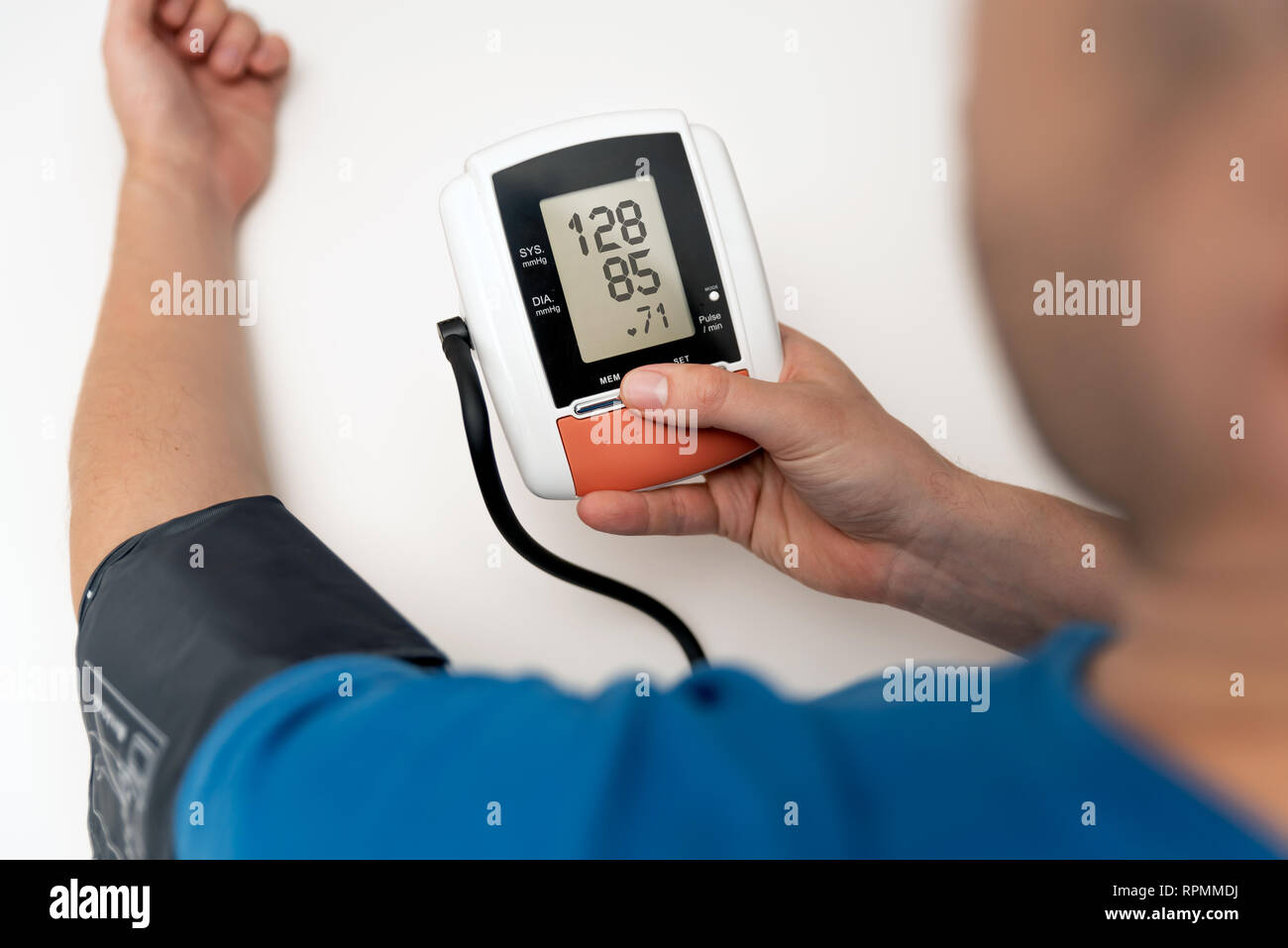 Digital pressure gauge hi-res stock photography and images - Alamy