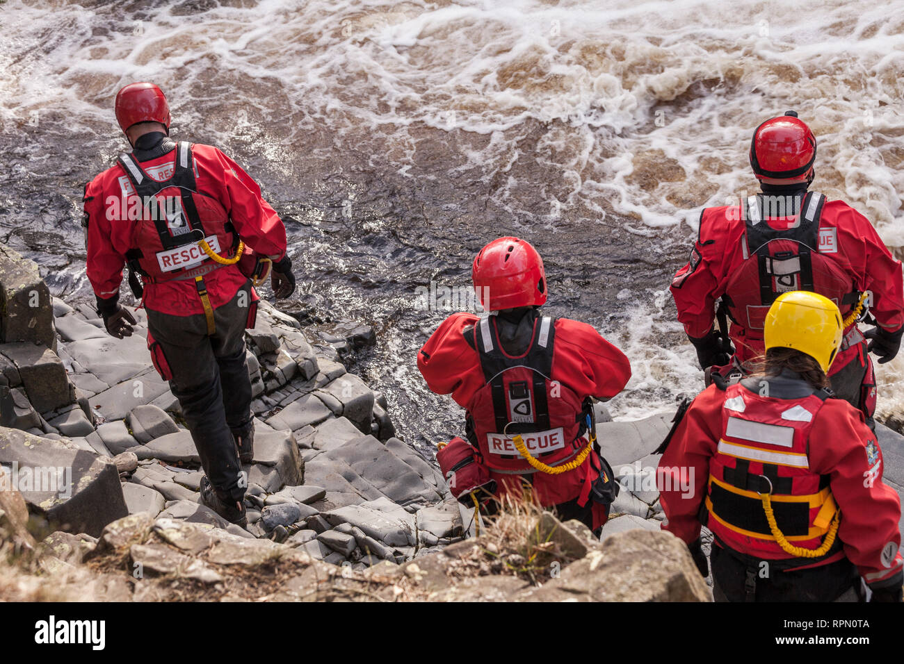 Durham and Darlington Fire and Rescue teams on a water rescue training ...