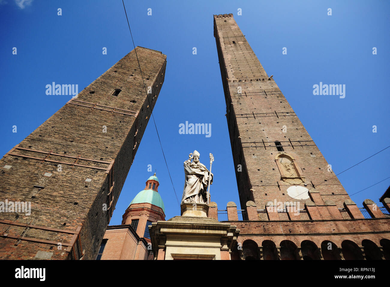 Bologna historic architecture hi-res stock photography and images - Alamy