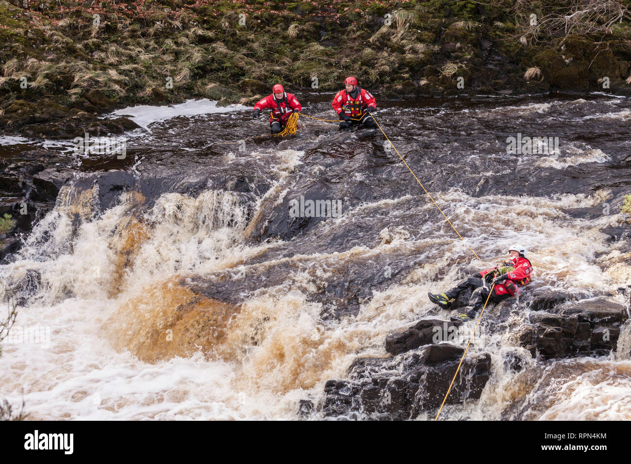 Durham and Darlington Fire and Rescue teams on a water rescue training ...