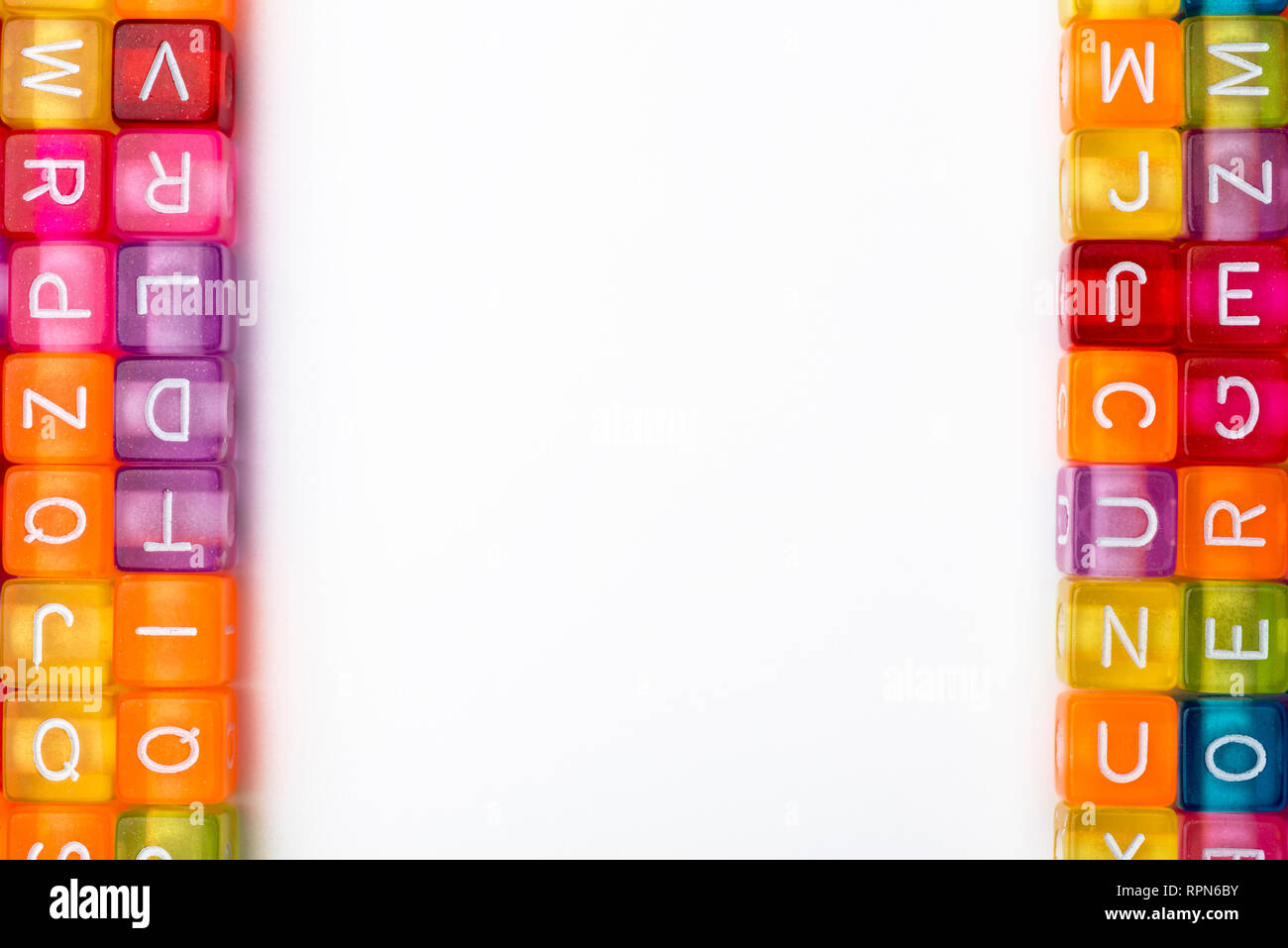 Lots of cubes hi-res stock photography and images - Alamy