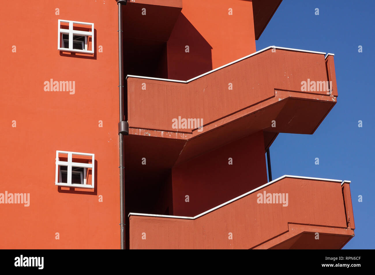 External fire escape staircase hi-res stock photography and images - Alamy