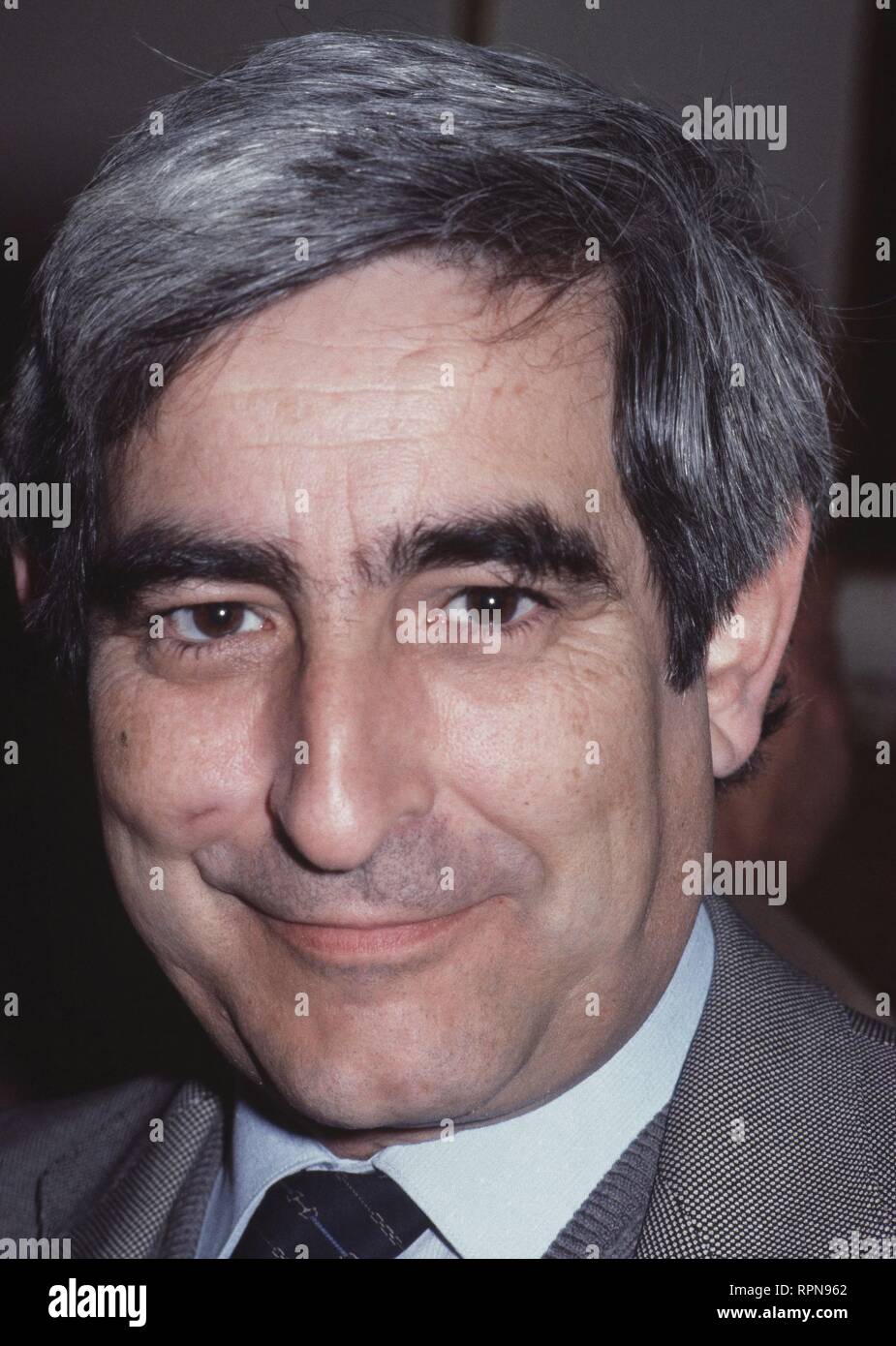 CISNEROS, GABRIEL ESCRITOR Y POLITICO ESPAÑOL.1940-2007 UNO DE LOS ...