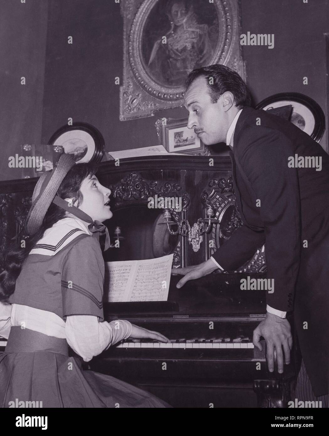 COLETTE (SIDONIE GABRIELLE) ESCRITORA FRANCESA. 1873-1954 TEATRO. "GIGI ...