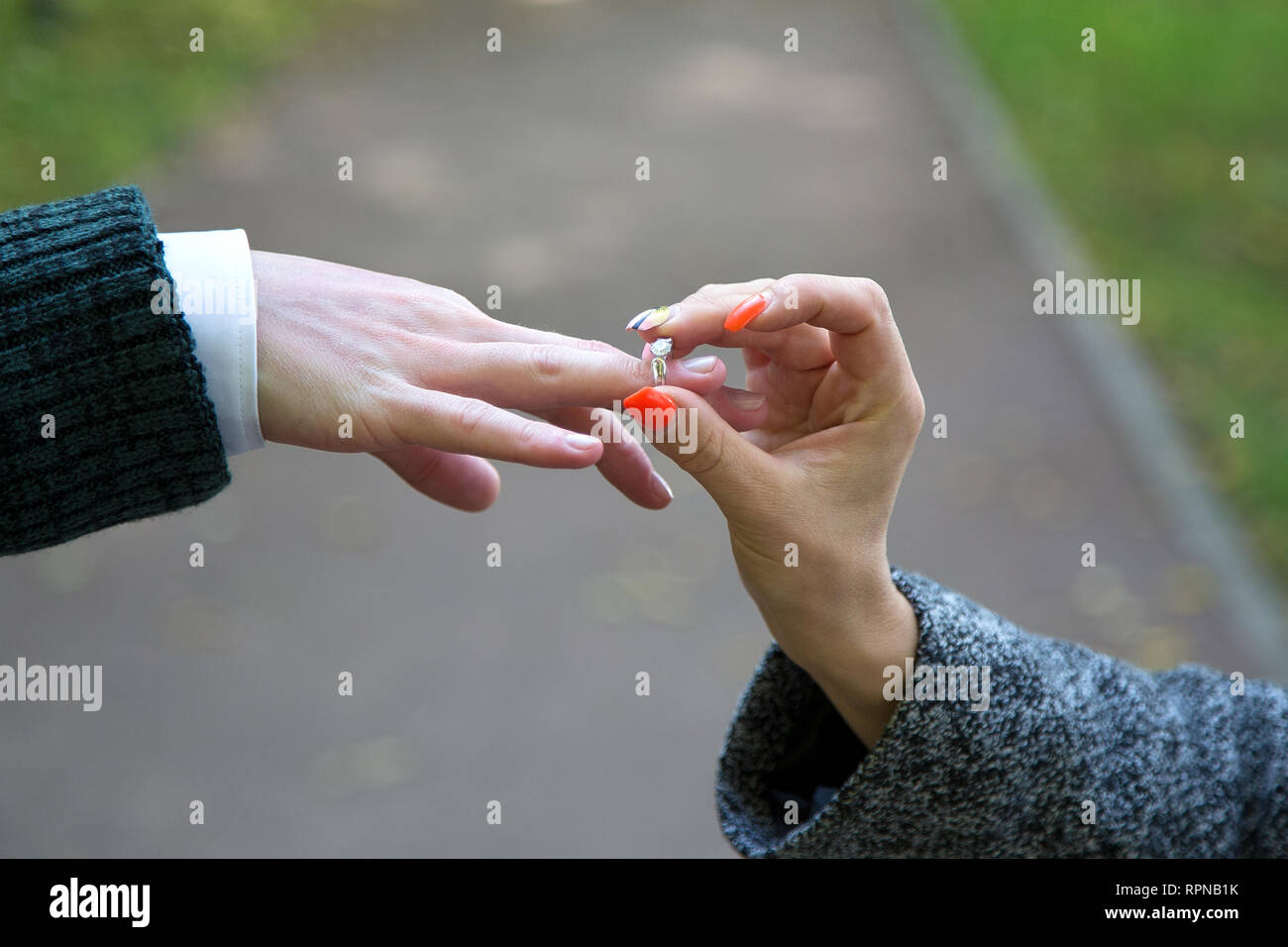 Mans hands with rings hi-res stock photography and images - Alamy