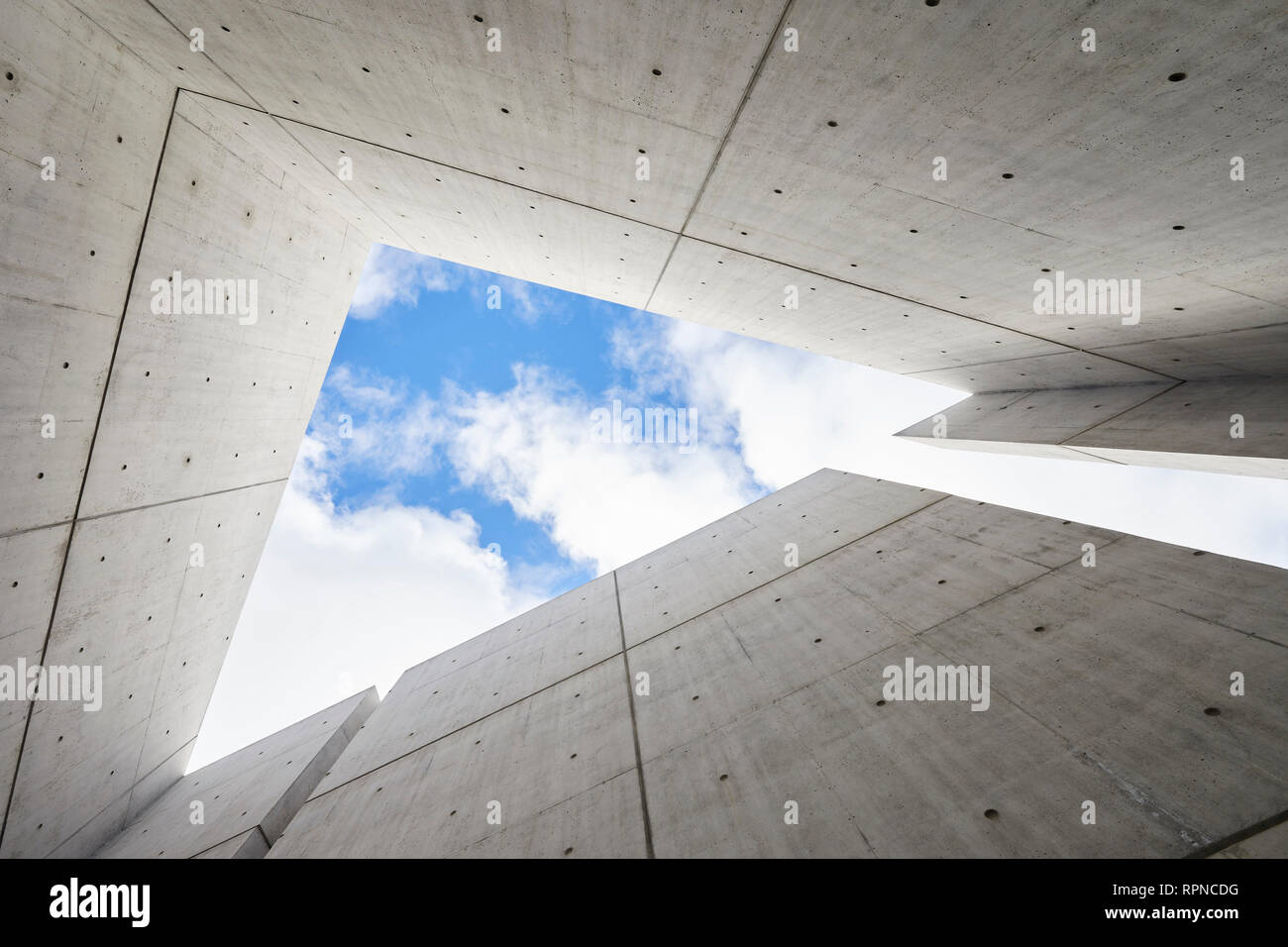 Pre Cast Concrete Walls High Resolution Stock Photography and Images ...