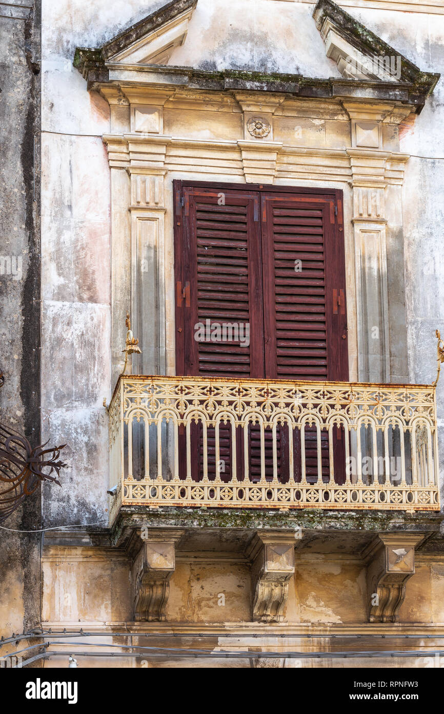 The ancient window on stone wall, for background Stock Photo - Alamy