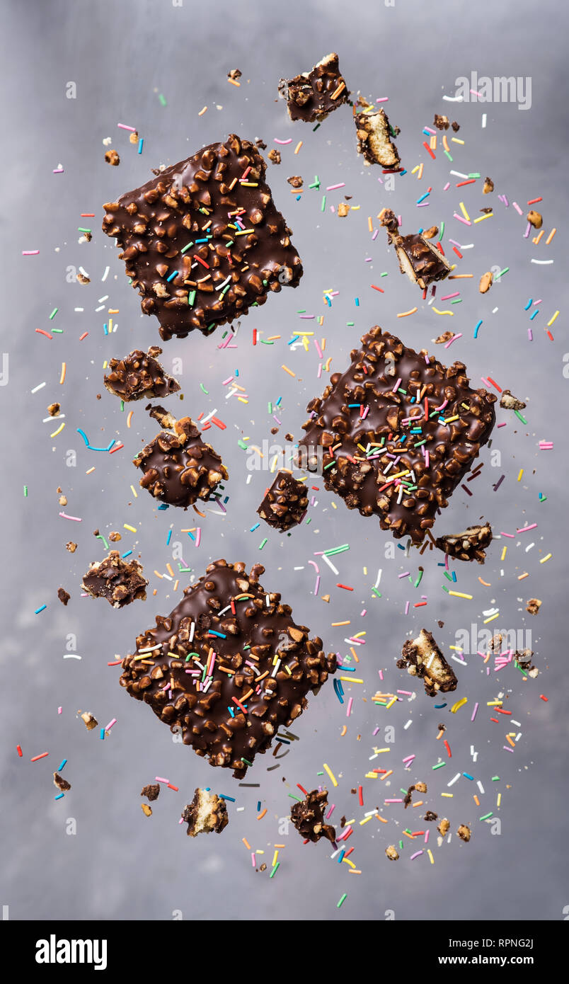 Chocolate chips falling hi-res stock photography and images - Alamy
