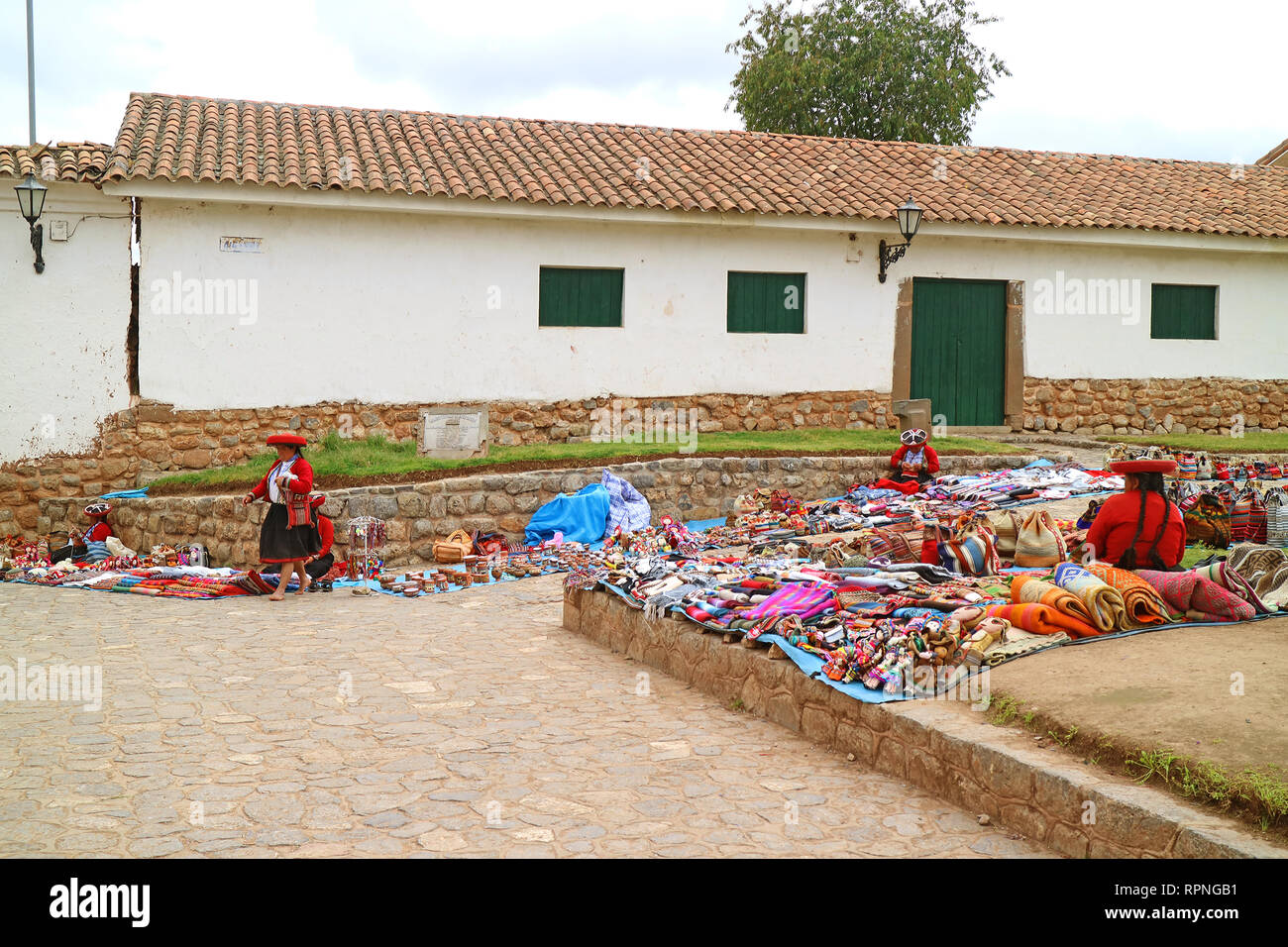 Cuzco local village hi-res stock photography and images - Alamy