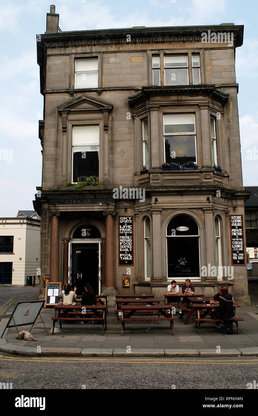 Leith historic pub hi-res stock photography and images - Alamy