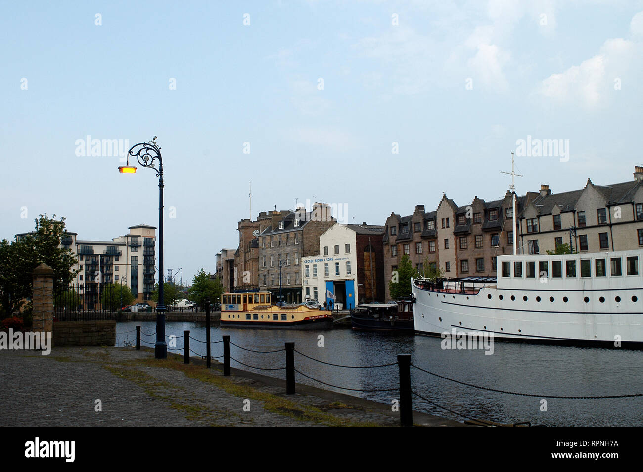 Tourism: Waterfront. Sandport. Leith, Edinburgh, Edimburgo, Scotland ...
