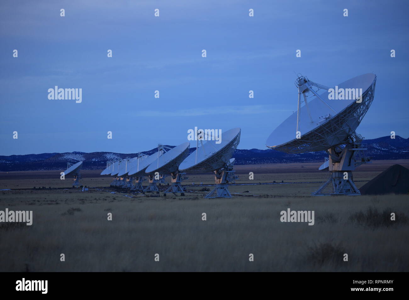 Radiotelescopes at the Very Large Array, the National Radio Observatory ...