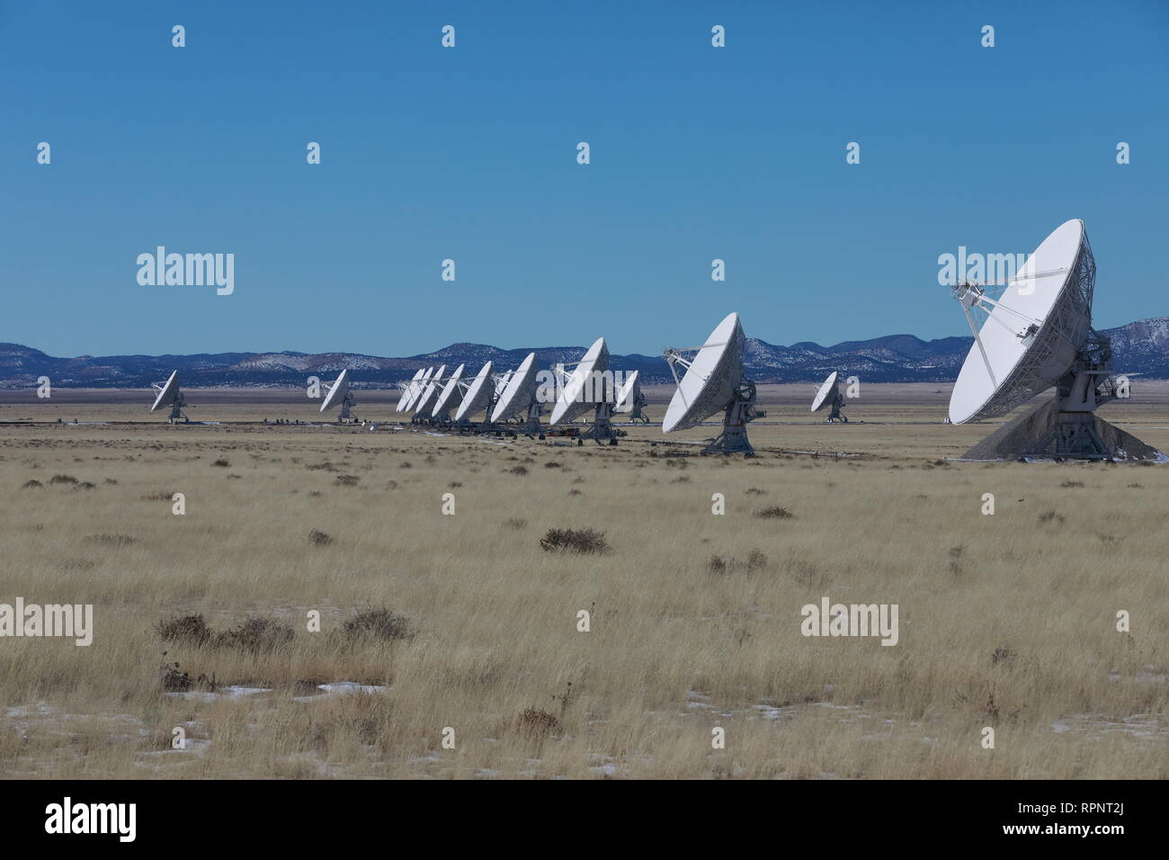 Radiotelescopes at the Very Large Array, the National Radio Observatory ...