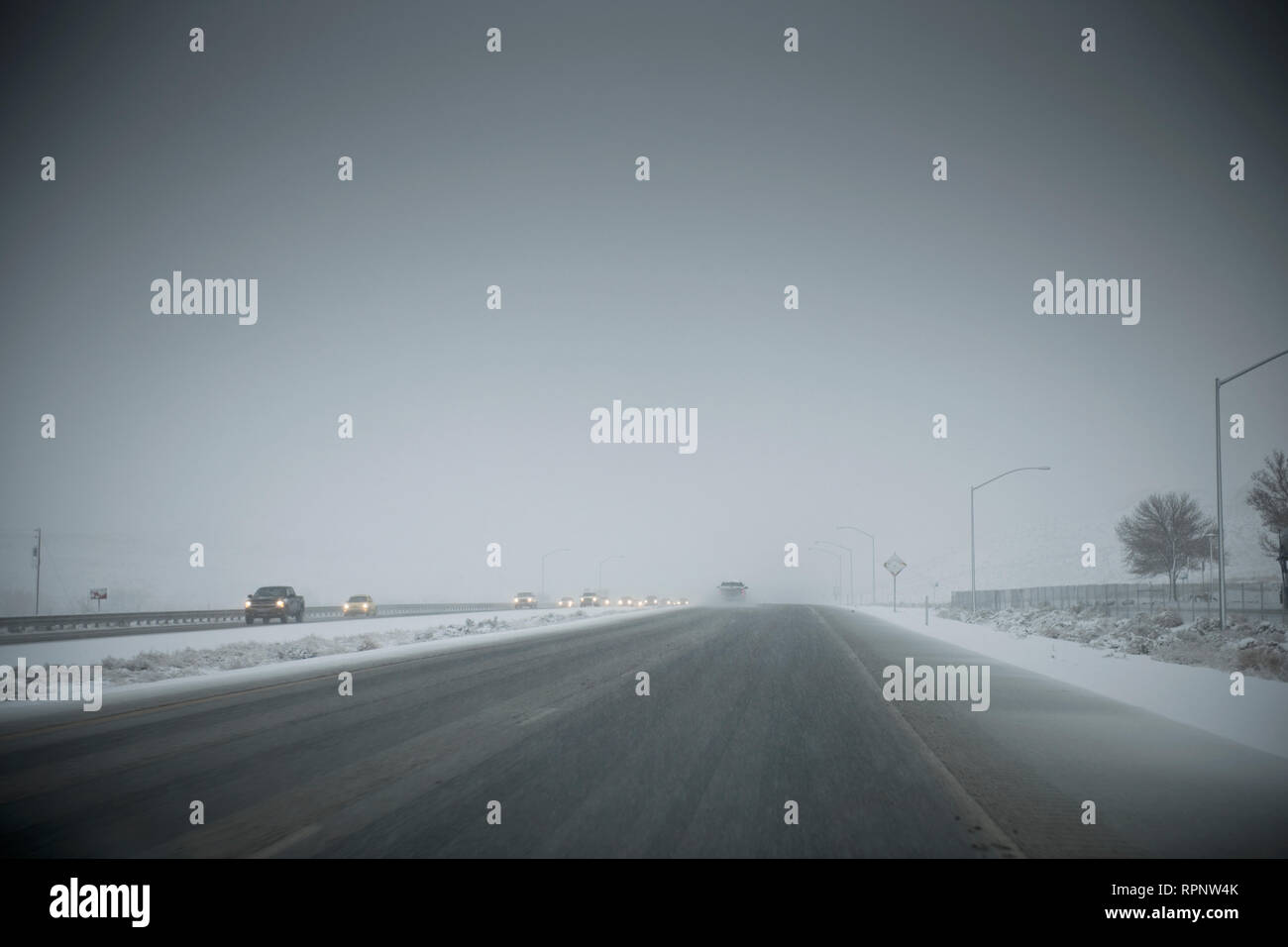 Dark snowy street usa hi-res stock photography and images - Alamy