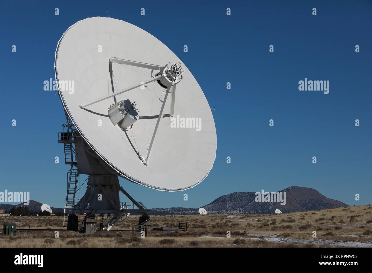 Radiotelescopes at the Very Large Array, the National Radio Observatory ...