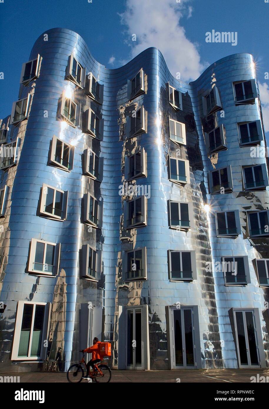 Silver Gehry building in Duesseldorf at the Media harbor, interesting ...