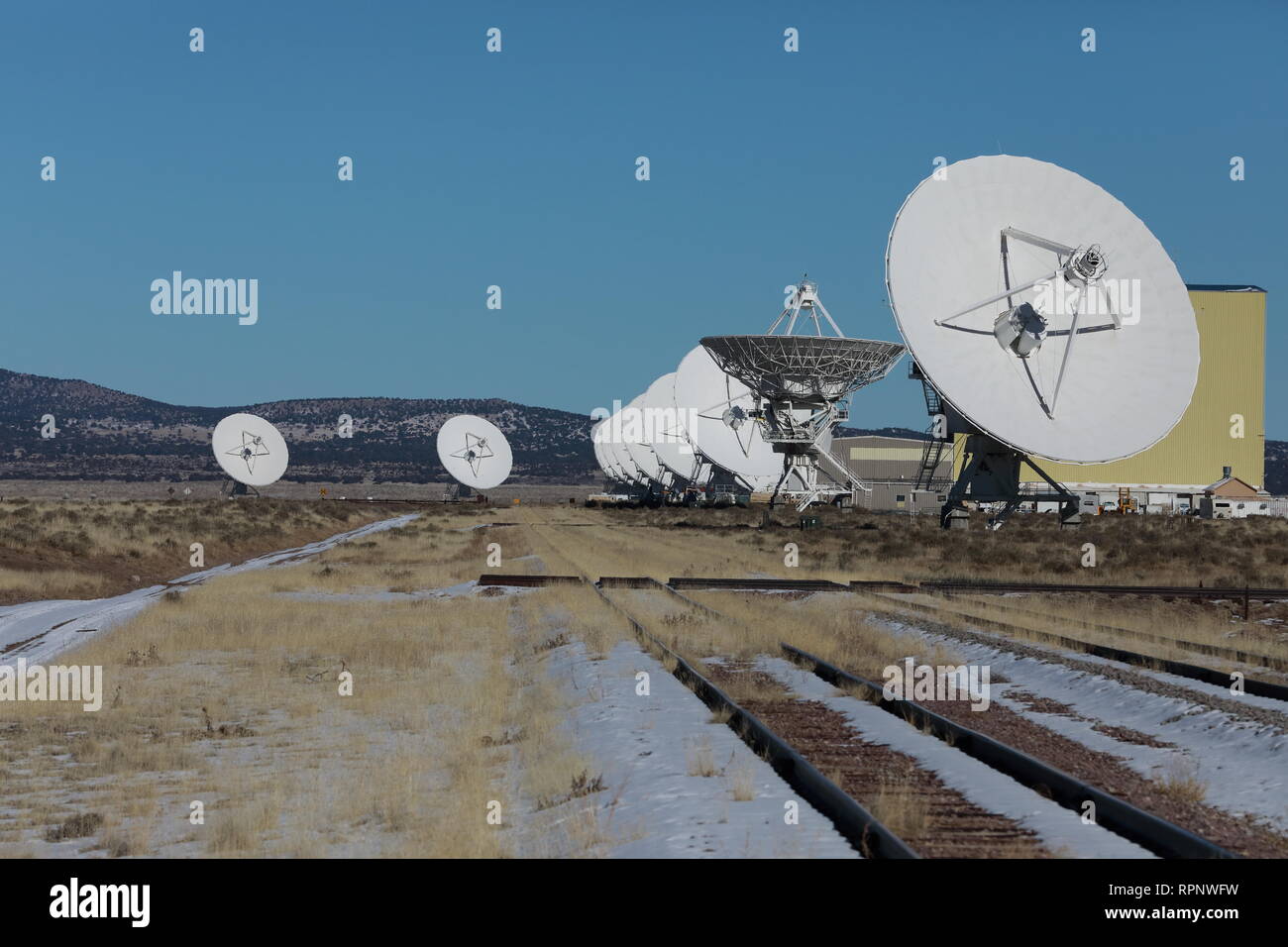 Radiotelescopes at the Very Large Array, the National Radio Observatory ...
