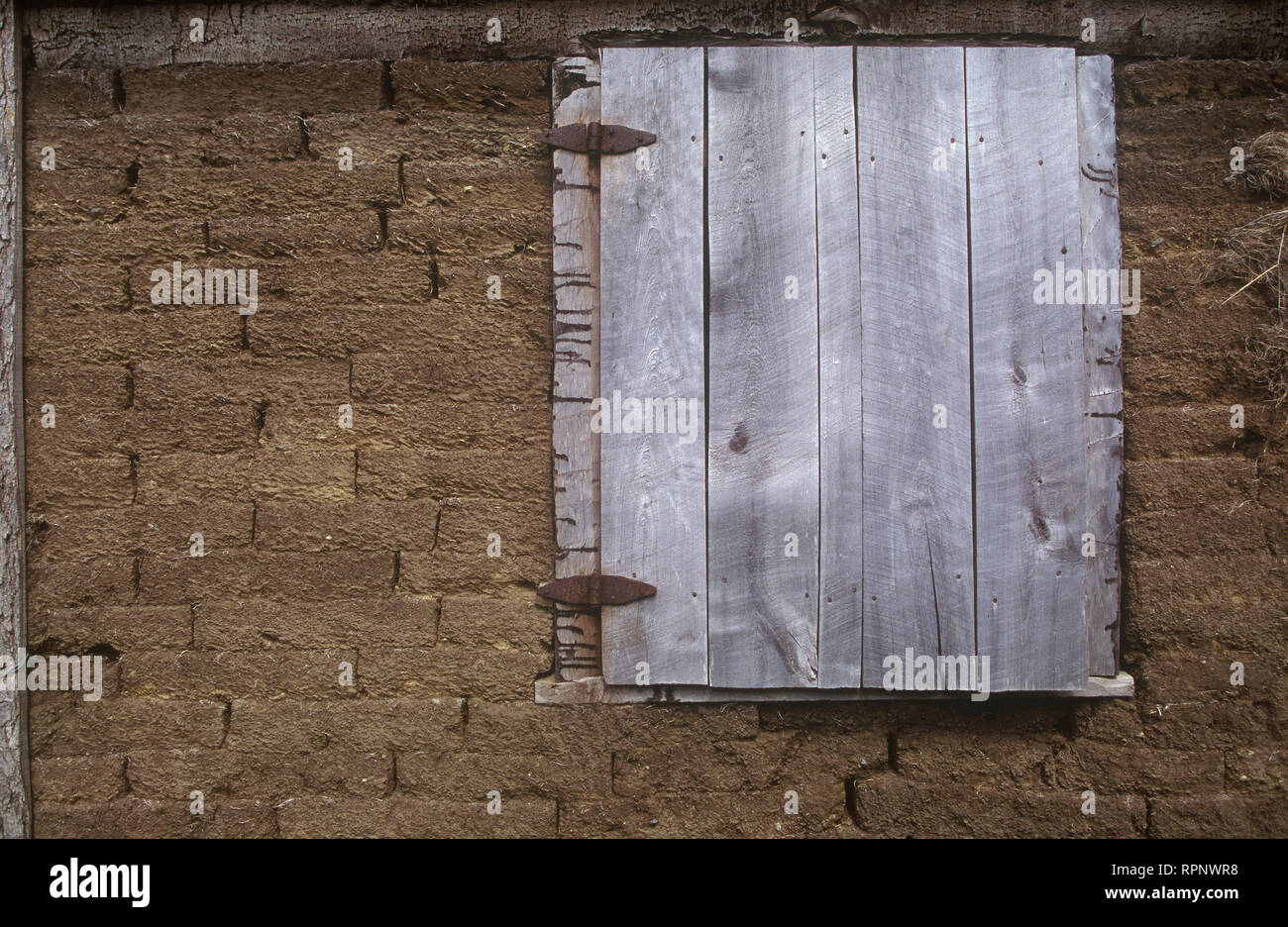 Wall of a Traditional Peat Building Stock Photo - Alamy