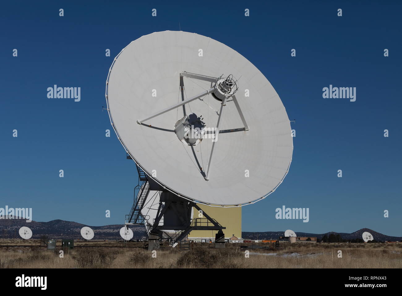 Radiotelescopes at the Very Large Array, the National Radio Observatory ...