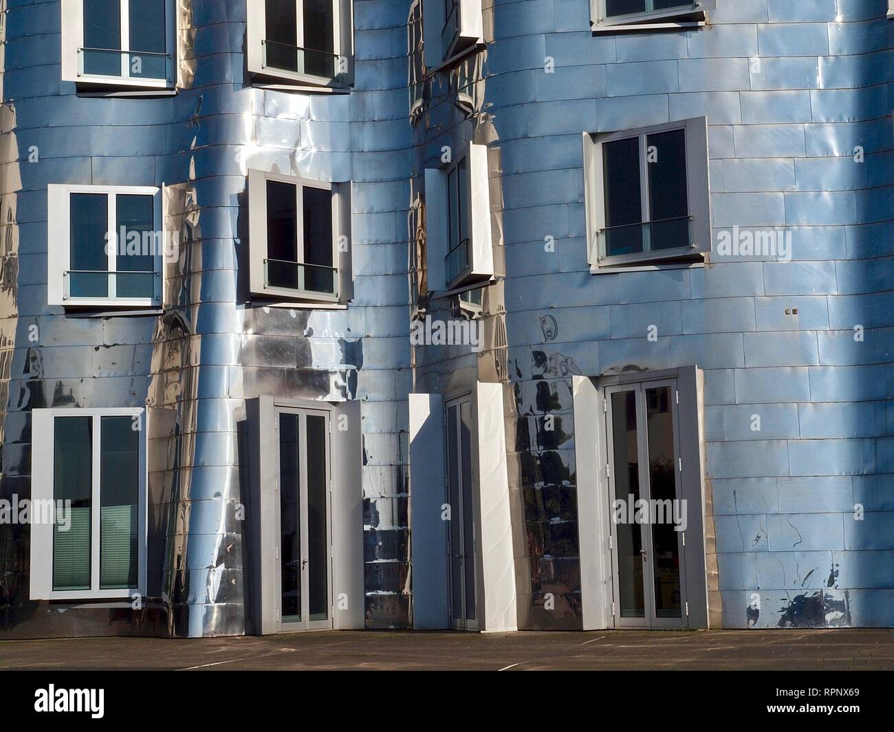 Silver Gehry building in Duesseldorf at the Media harbor, interesting ...